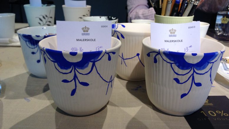 Lær at male Mega Mussel hos Royal Copenhagen | OplevByen.dk Lær at male Mega Mussel hos Royal Copenhagen | OplevByen.dk